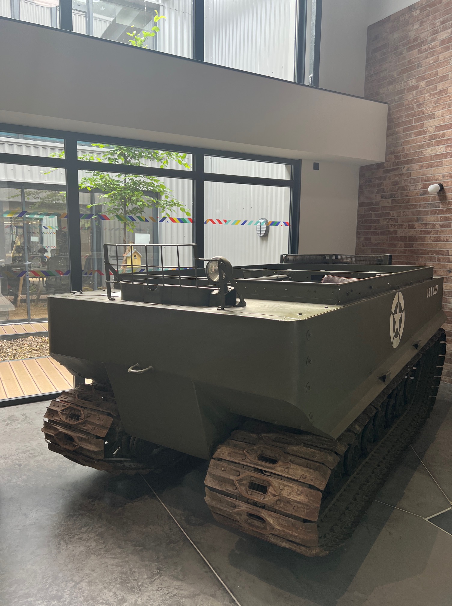 LA CHENILLETTE M-29 WEASEL